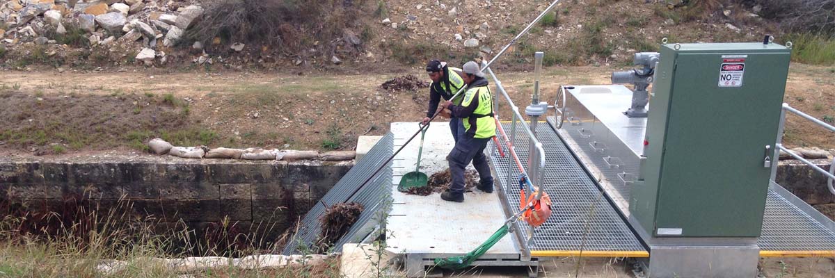 Trash Screens & Trash Racks – Trash Rack Cleaning System | AWMA Trash Screens & Trash Racks – Trash Rack Cleaning System | AWMA