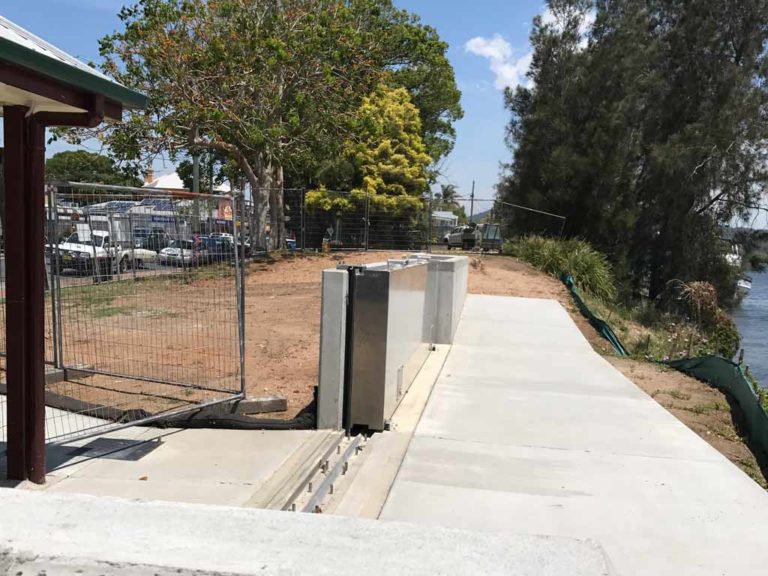 Retractable Flood Barrier - AWMA